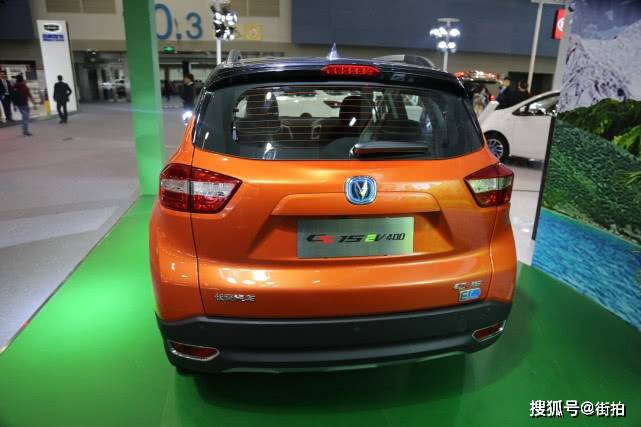 实拍长安汽车CS15 EV400，10万级别都市精灵纯电SUV！_搜狐汽车_搜狐网