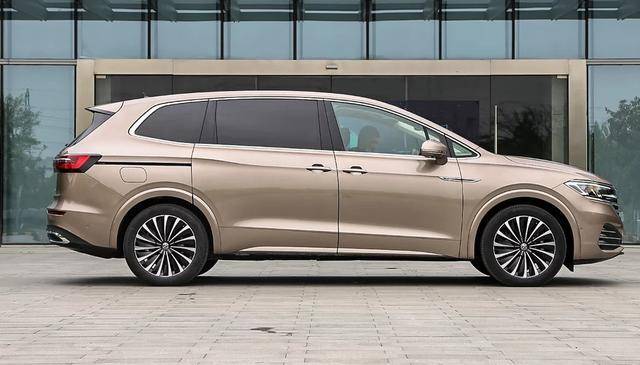 大众威然价格亲民，配置媲美埃尔法，别克GL8地位不再牢不可破？_搜狐汽车_搜狐网