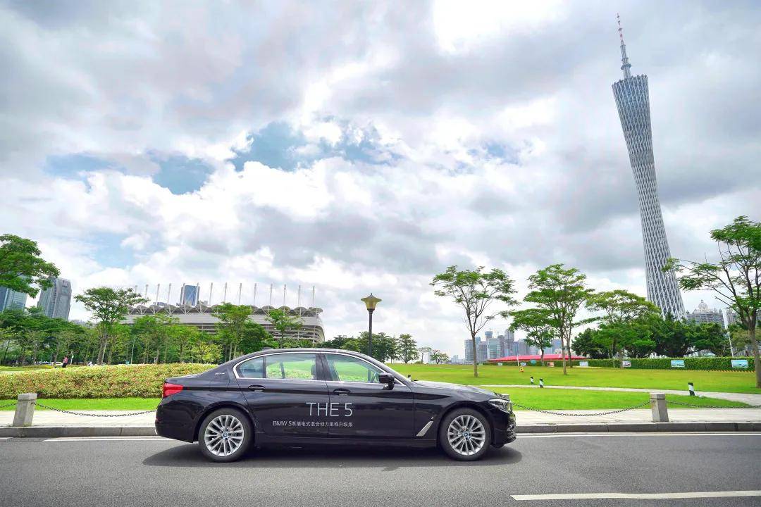 《一杆竞动，绿意驰骋》BMW 530Le 新能源，不焦虑_搜狐汽车_搜狐网