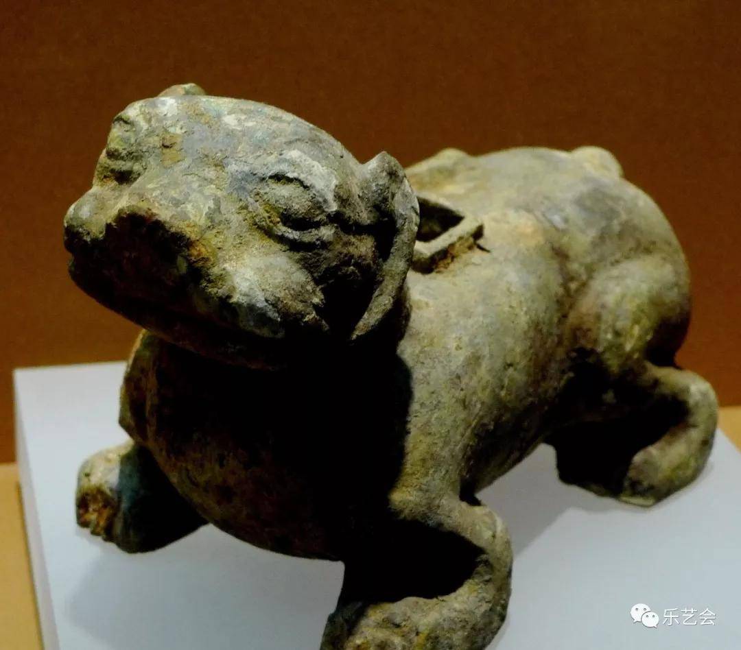 商末提梁卣 人面鼓环 错银四羊盒：南博青铜器巡礼之三-搜狐大视野-搜狐新闻