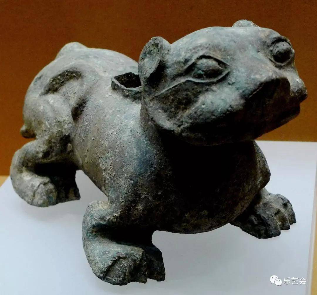 商末提梁卣 人面鼓环 错银四羊盒：南博青铜器巡礼之三-搜狐大视野-搜狐新闻