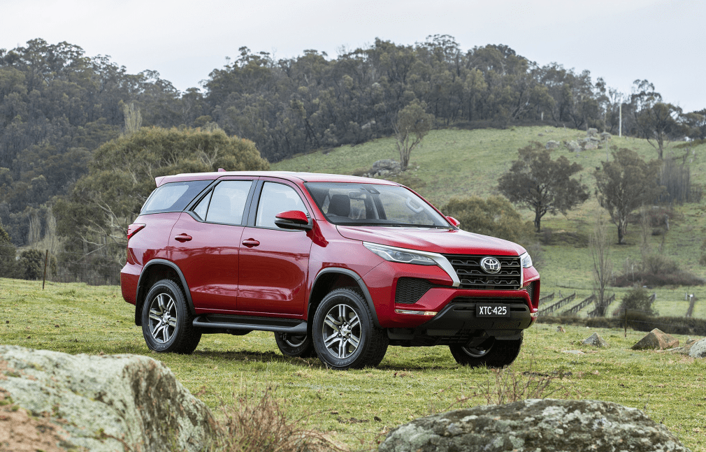 普拉多继任者？丰田Fortuner实车亮相，搭2.8T柴油机_搜狐汽车_搜狐网