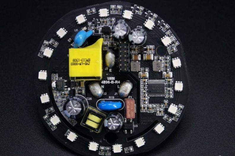 EDA365：PCB设计时，元件是放单面好还是放双面好？_搜狐汽车_搜狐网