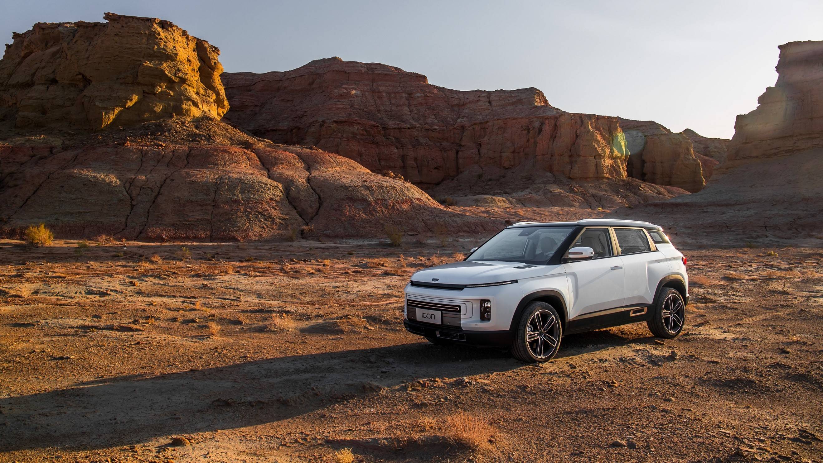 不一样SUV,绝对ICON！吉利ICON i5/i6系列车型全新上市，官方指导价9.98万起-搜狐大视野-搜狐新闻