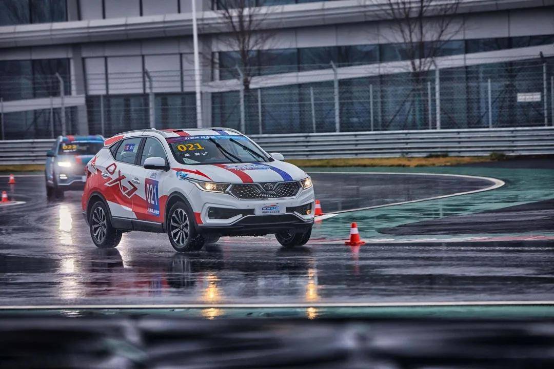 东南DX7星跃八冠荣耀 完美收官CCPC_搜狐汽车_搜狐网