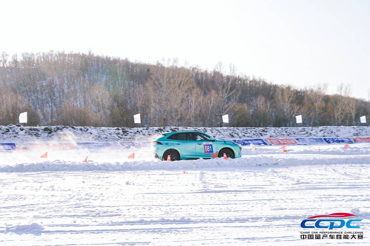 零下20度绝地挑战，风行T5 EVO成就CCPC冰雪挑战最佳驾控体验_搜狐汽车_搜狐网