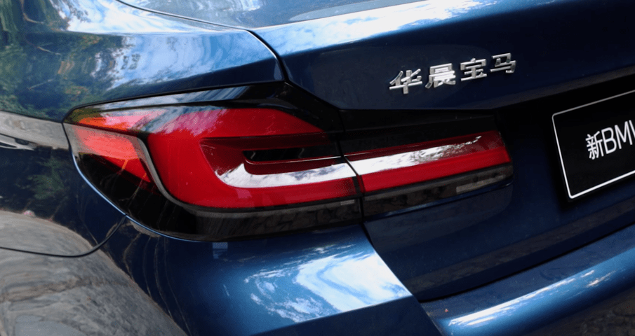 蔚来ET7 PK 宝马5系！国产新势力要对BBA“弯道超车”了？_搜狐汽车_搜狐网