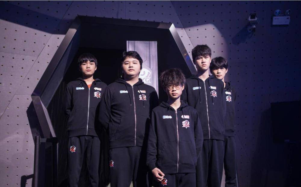 同样想借世冠杯崛起，LGD大鹅状态好，QG赛程好，Estar只能靠自己_QGhappy