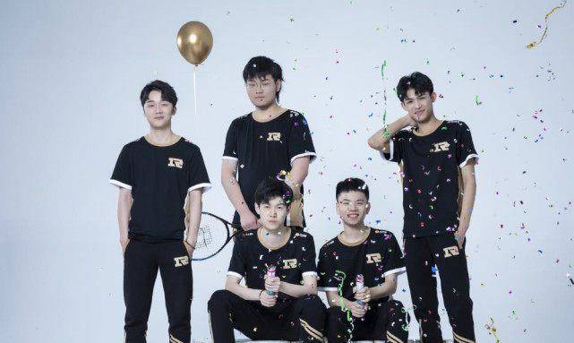 世冠杯：LGD大鹅与RNGM再次碰撞，BO1对决，这一次谁能抢占先机？_比赛