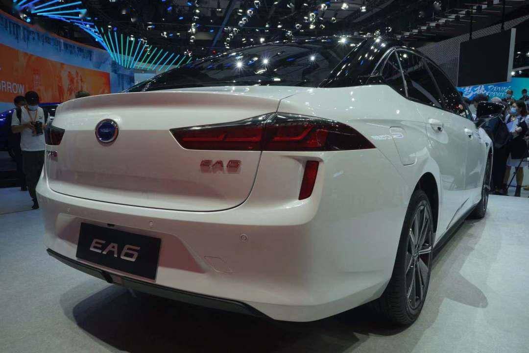 2020广州车展 广汽本田EA6 旗下首款纯电轿车_搜狐汽车_搜狐网