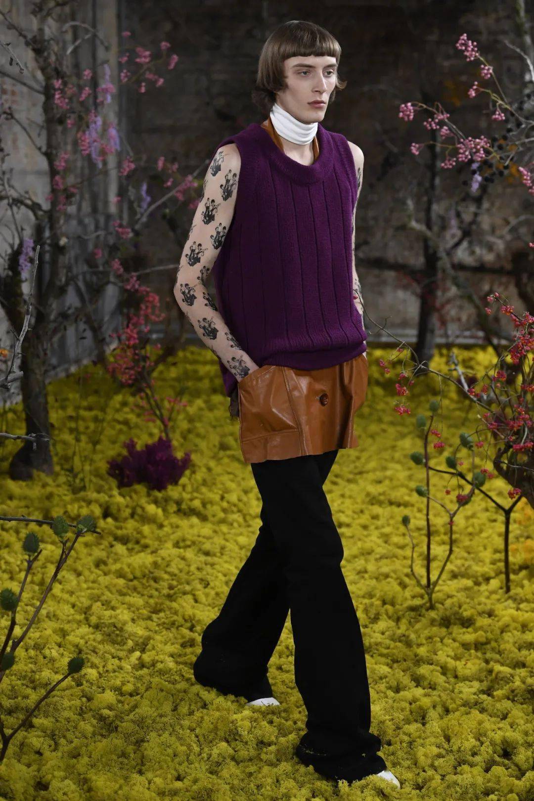 『品牌秀场』┊Raf Simons 2021春夏时装秀 -搜狐大视野-搜狐新闻