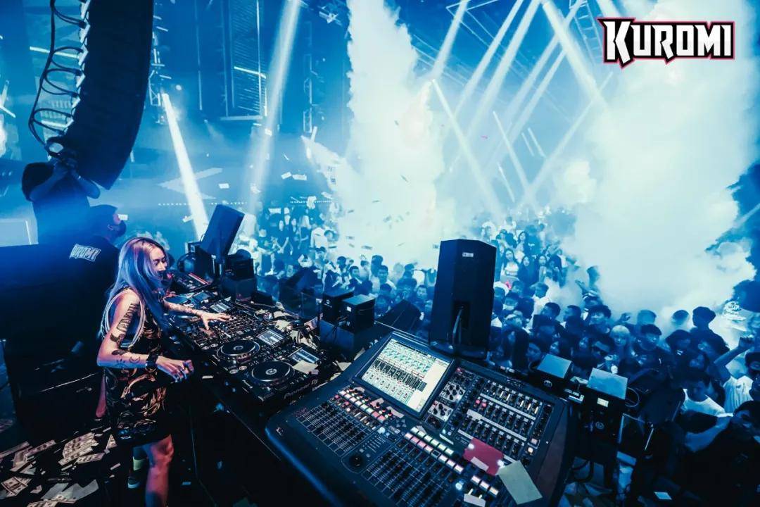 对话华人最强女DJ KUROMI │坚持初心，保持热爱，你就能成为最特别的-搜狐大视野-搜狐新闻