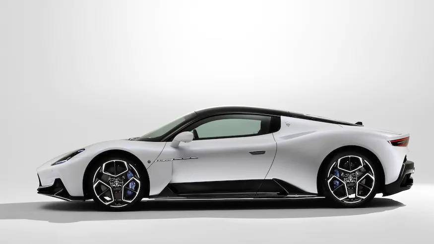 不负三叉戟之名：2021年玛莎拉蒂MC20-搜狐大视野-搜狐新闻