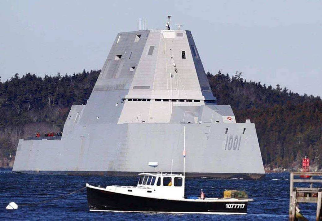 透心凉：DDG1000万吨大驱再次被削弱，战力还不如伯克级_雷达