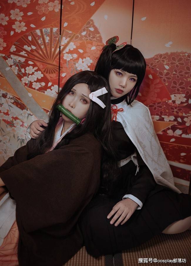 cos：鬼灭之刃两只小可爱，香奈乎和祢豆子_qwq