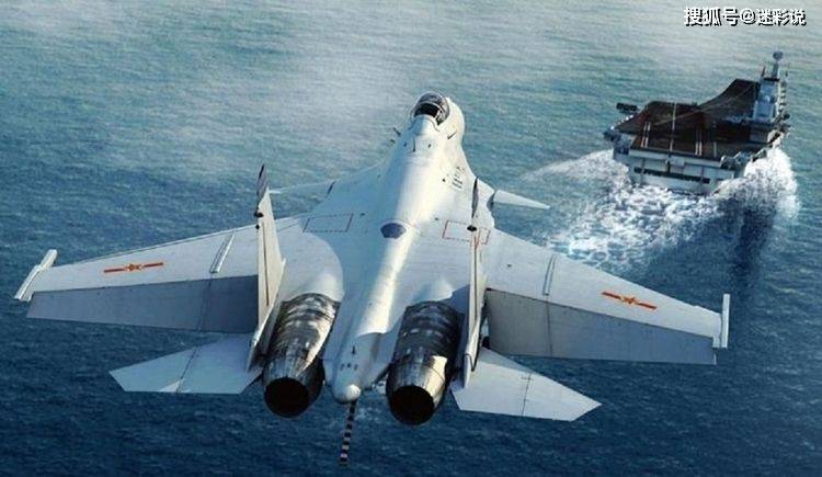 J-15D装备升级，电子战系统优越，能轻松获取目标_导弹攻击