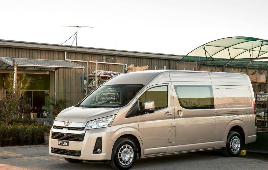 丰田打造全新MPV！280马力配6AT，车长超5米2，颜值不输五菱宏光_搜狐汽车_搜狐网