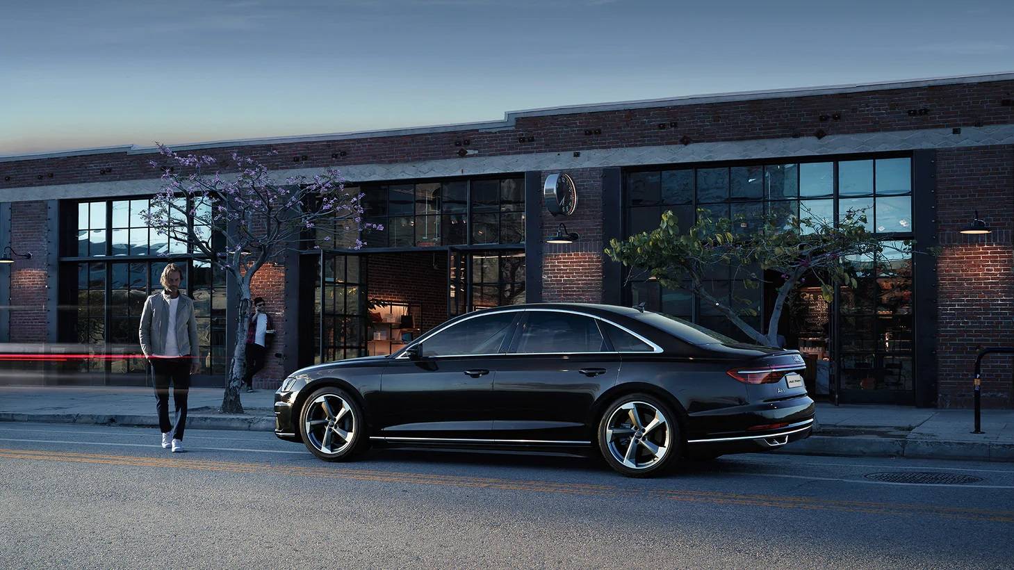 4.0T V8发动机版A8L重返国内 定价194.28万元_搜狐汽车_搜狐网