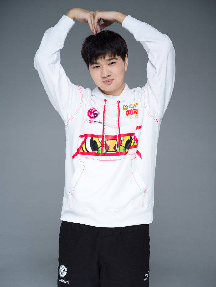 2021年王者荣耀春季赛 佛山GK定妆照-搜狐大视野-搜狐新闻