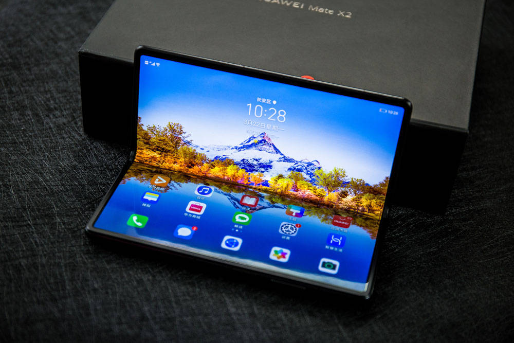 更完美的折叠，可当主力机 华为Mate X2图赏-搜狐大视野-搜狐新闻