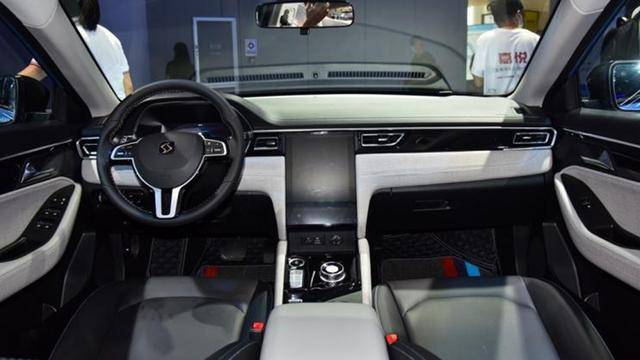 起步价相差1万，买思皓E50A还是秦PLUS EV？_搜狐汽车_搜狐网