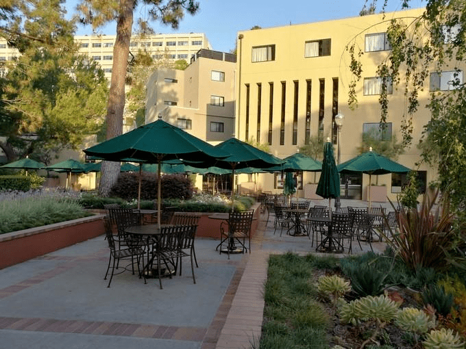 VH择校UC篇｜UCLA最全住宿攻略（下）_宿舍