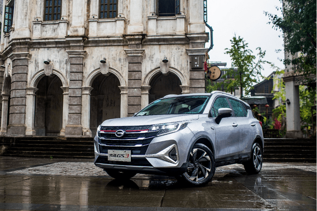 传祺GS3 POWER VS 长安CS35 PLUS，谁将制霸小型SUV“C位”？_搜狐汽车_搜狐网