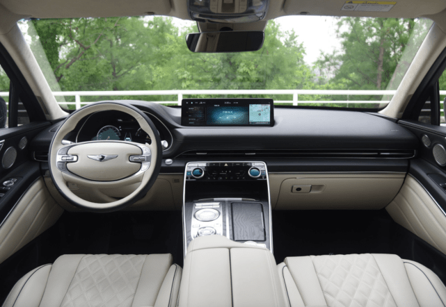 新车52.98万起，捷尼赛思GV80把自己当“韩国宾利”了？_搜狐汽车_搜狐网