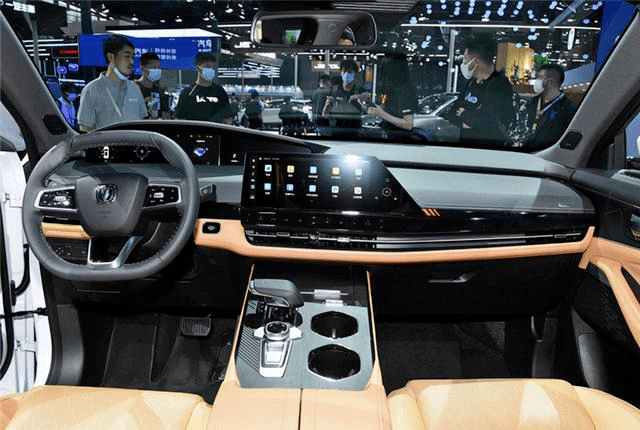 2022款奔腾T99硬派出道，热度正高的TA也得避其锋芒_搜狐汽车_搜狐网