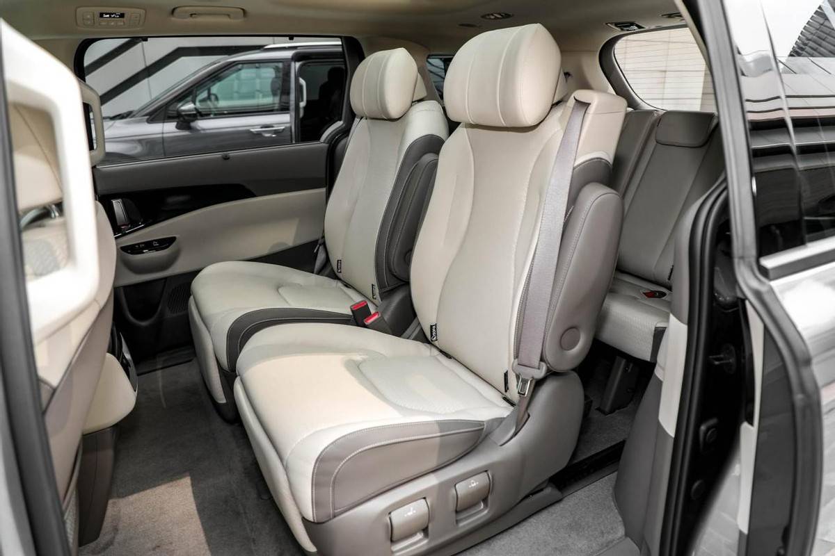 28.89万起，气场强过别克GL8，标配双侧电滑门，起亚嘉华能火吗？_搜狐汽车_搜狐网