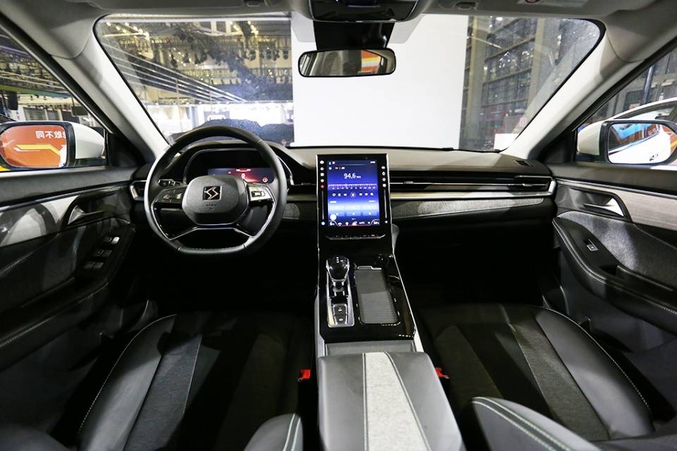 思皓新能源携豪华阵容亮相深圳国际车展 思皓E50A Pro稳居C位_搜狐汽车_搜狐网