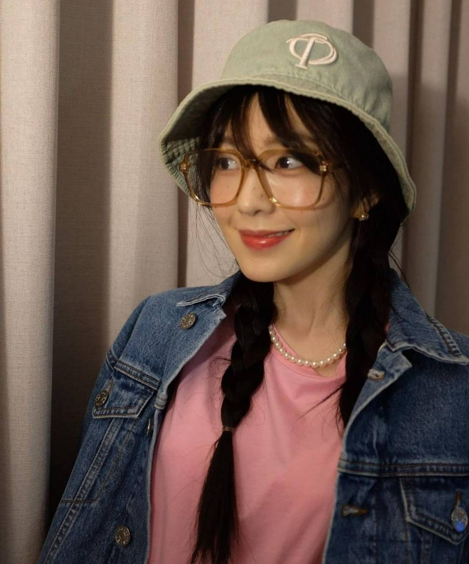 Irene晒近照瘦到差点儿认不出 霸凌事件后沉寂-搜狐大视野-搜狐新闻