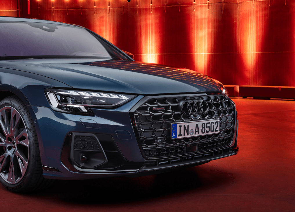 大灯升级前脸焕新，奥迪A8L迎来中期改款，网友：A4L PLUS？_搜狐汽车_搜狐网