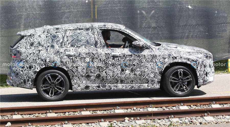 宝马X1 M35i曝光！X3空间+X5动力，这还看啥GLC？_搜狐汽车_搜狐网