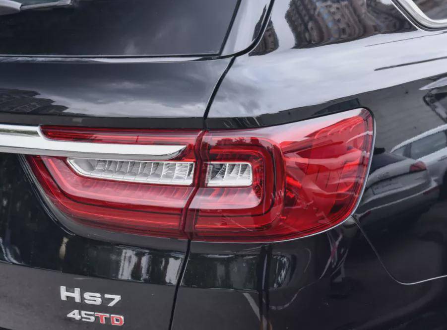 国产高端SUV对决谁更值得买？坦克500 PK红旗HS7_搜狐汽车_搜狐网