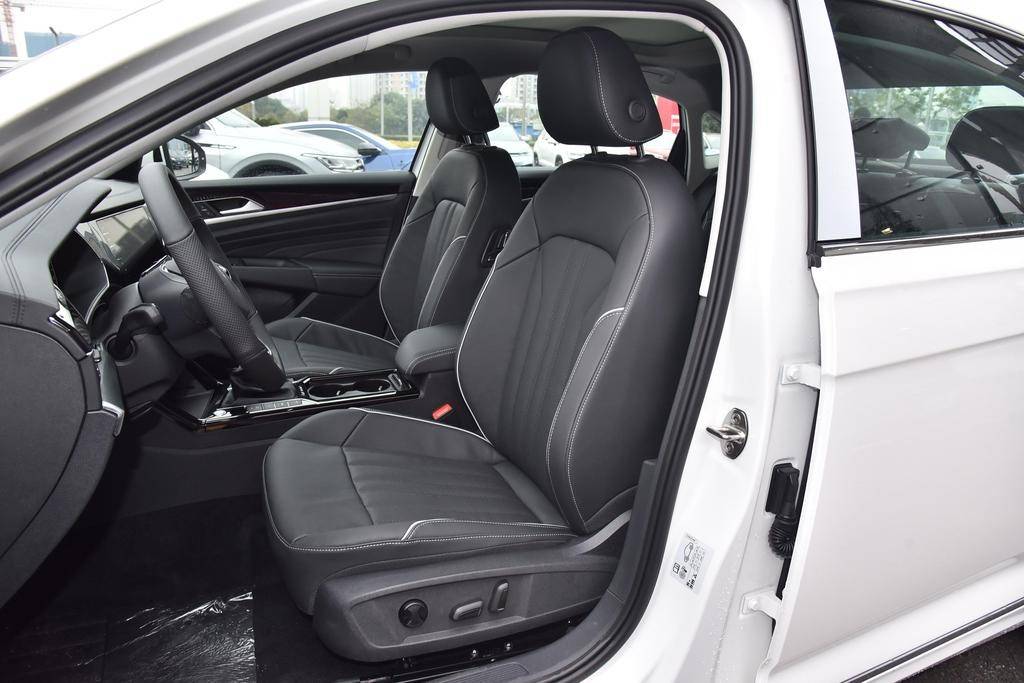 22.99W起售，配1.4T插混动力，轴距2871mm，帕萨特PHEV值得买吗？_搜狐汽车_搜狐网