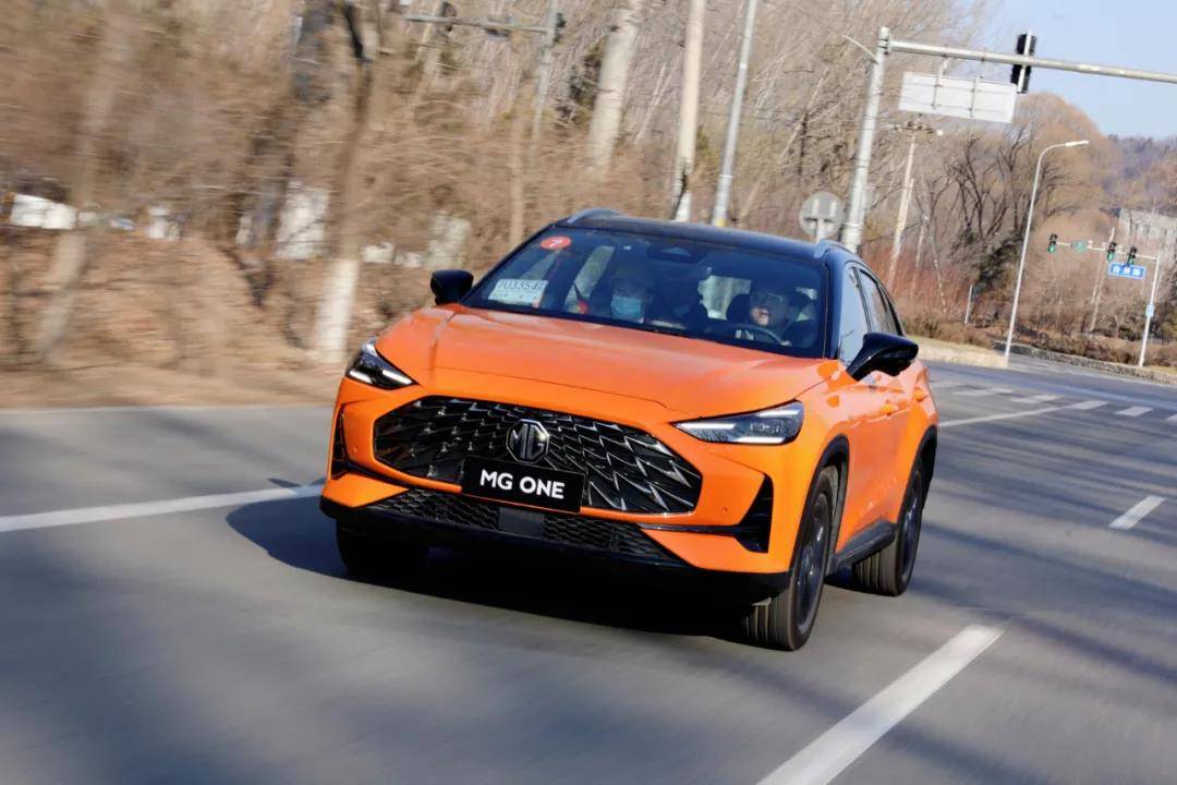 MG ONE：战斗感十足的橙色“恶魔”_搜狐汽车_搜狐网