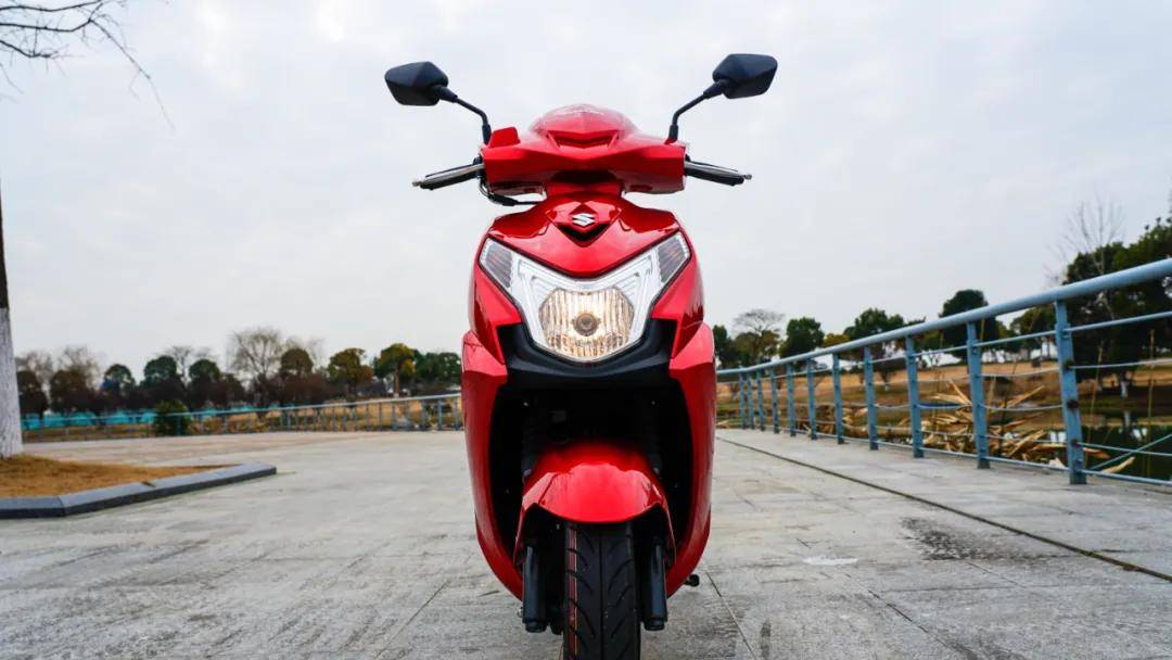 8380元起，UE能否延续UU的辉煌？—轻骑铃木UE125静态测评_搜狐汽车_搜狐网