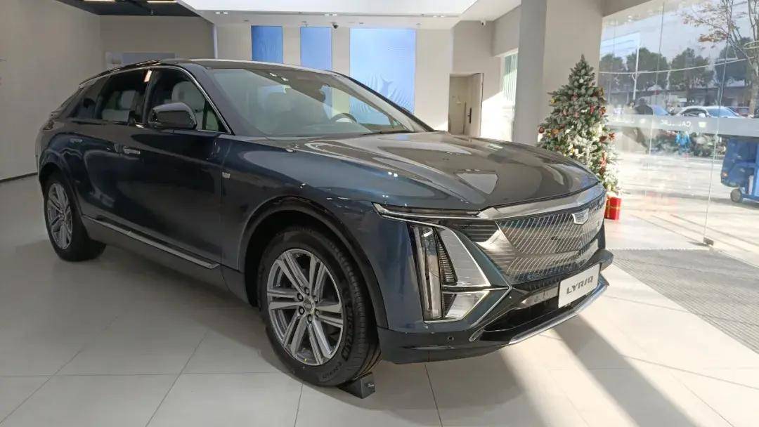 43.97万的凯迪拉克LYRIQ ，会比蔚来ES8香吗?这车可能不打折了！_搜狐汽车_搜狐网