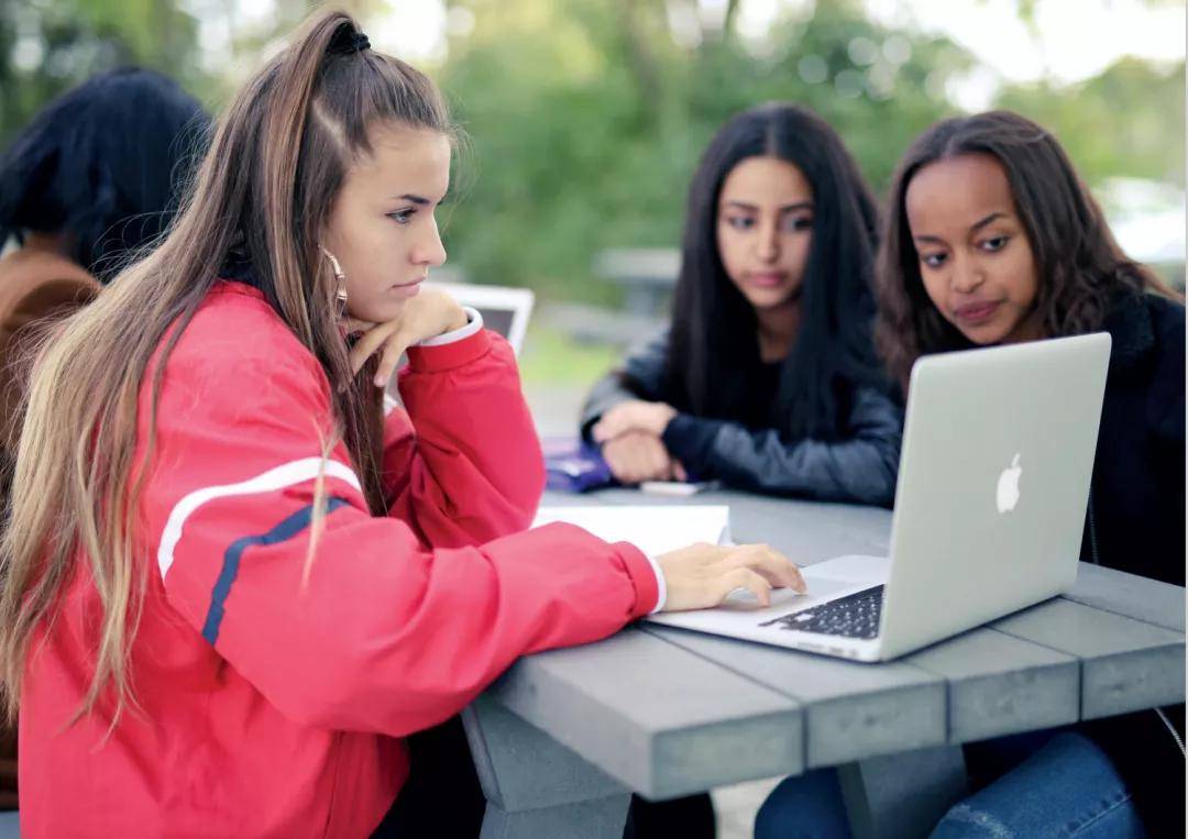 项目答疑｜DBA工商管理博士和EMBA高级工商管理硕士有什么区别？_管理学_企业_实践