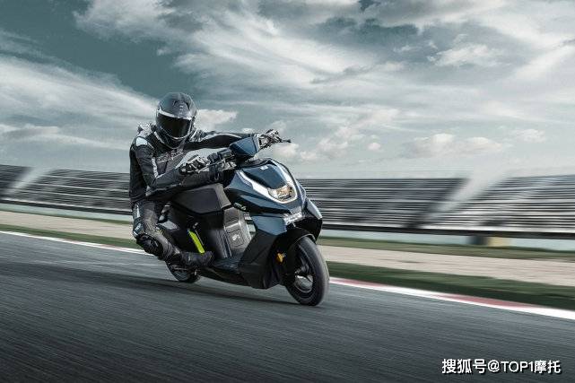 售价17999元起！春风首款电摩AE8上市 性能堪比300cc燃油踏板_搜狐汽车_搜狐网