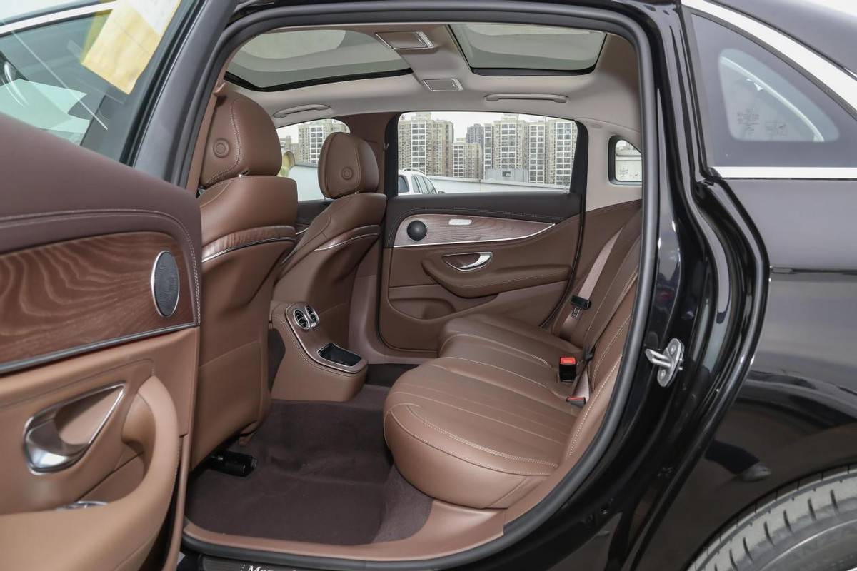 解读奔驰E260l，配2.0T+9AT动力，外观向S级靠拢，到底香不香？_搜狐汽车_搜狐网