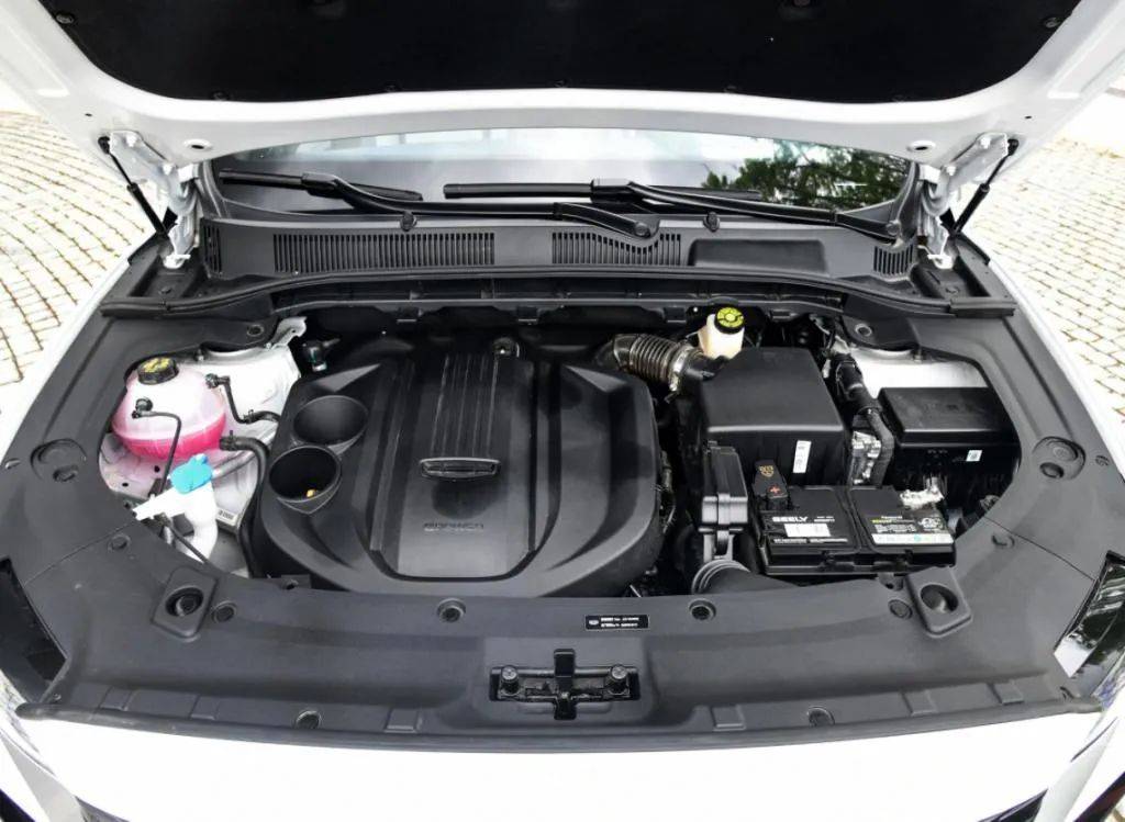 二虎相争谁更值得买？荣威RX5 PLUS对比吉利博越X_搜狐汽车_搜狐网