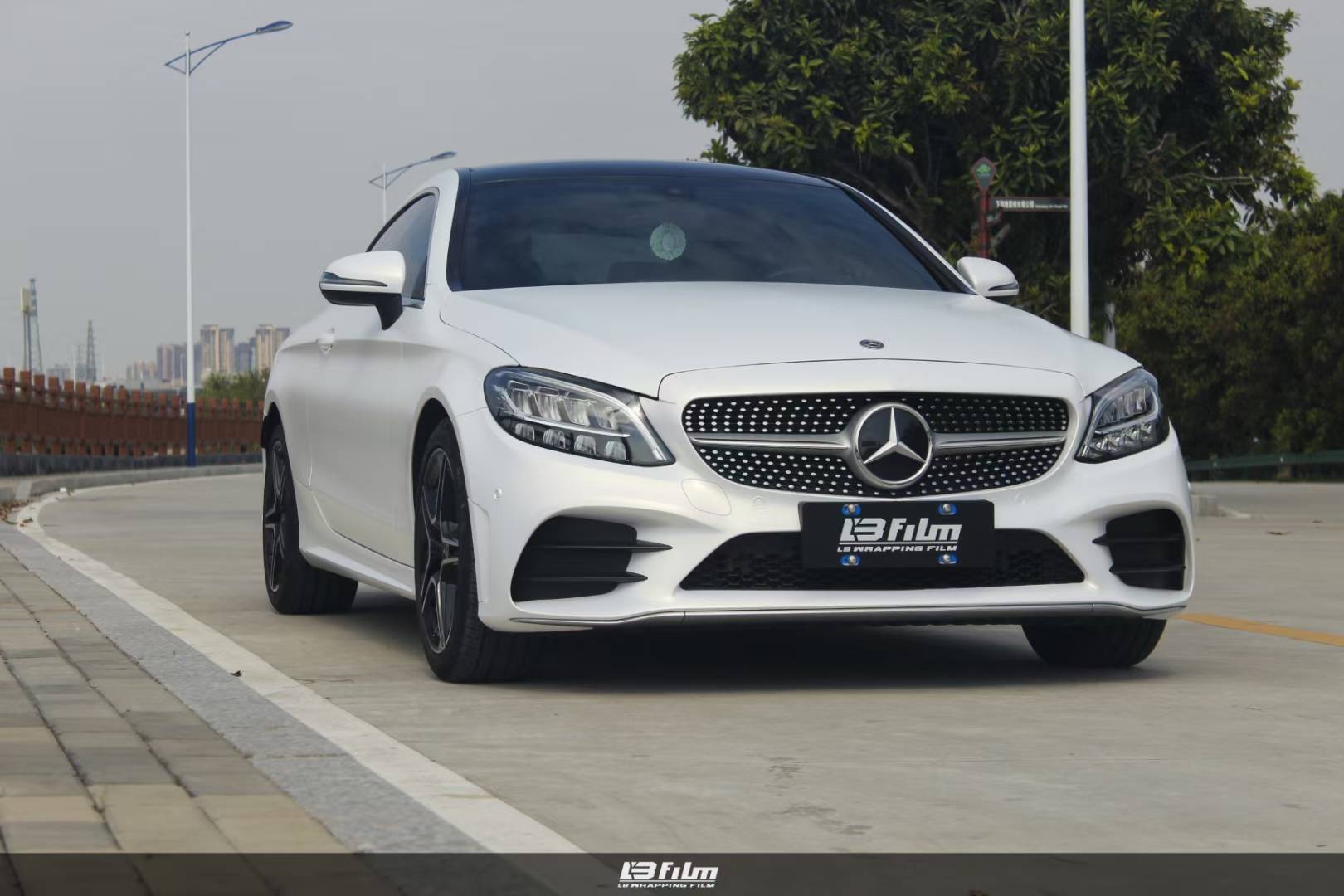 LB FILM电光白变金改色膜（奔驰-C260）_搜狐汽车_搜狐网