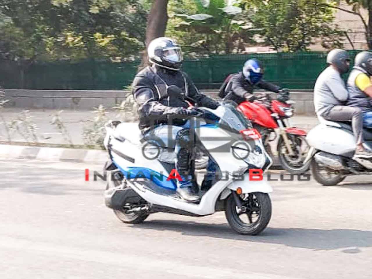 铃木纯电Burgman测试车现身印度街头_搜狐汽车_搜狐网