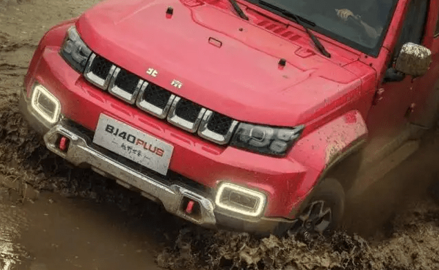 国产掀起硬派越野风 北汽BJ60对标坦克500，能行？_搜狐汽车_搜狐网