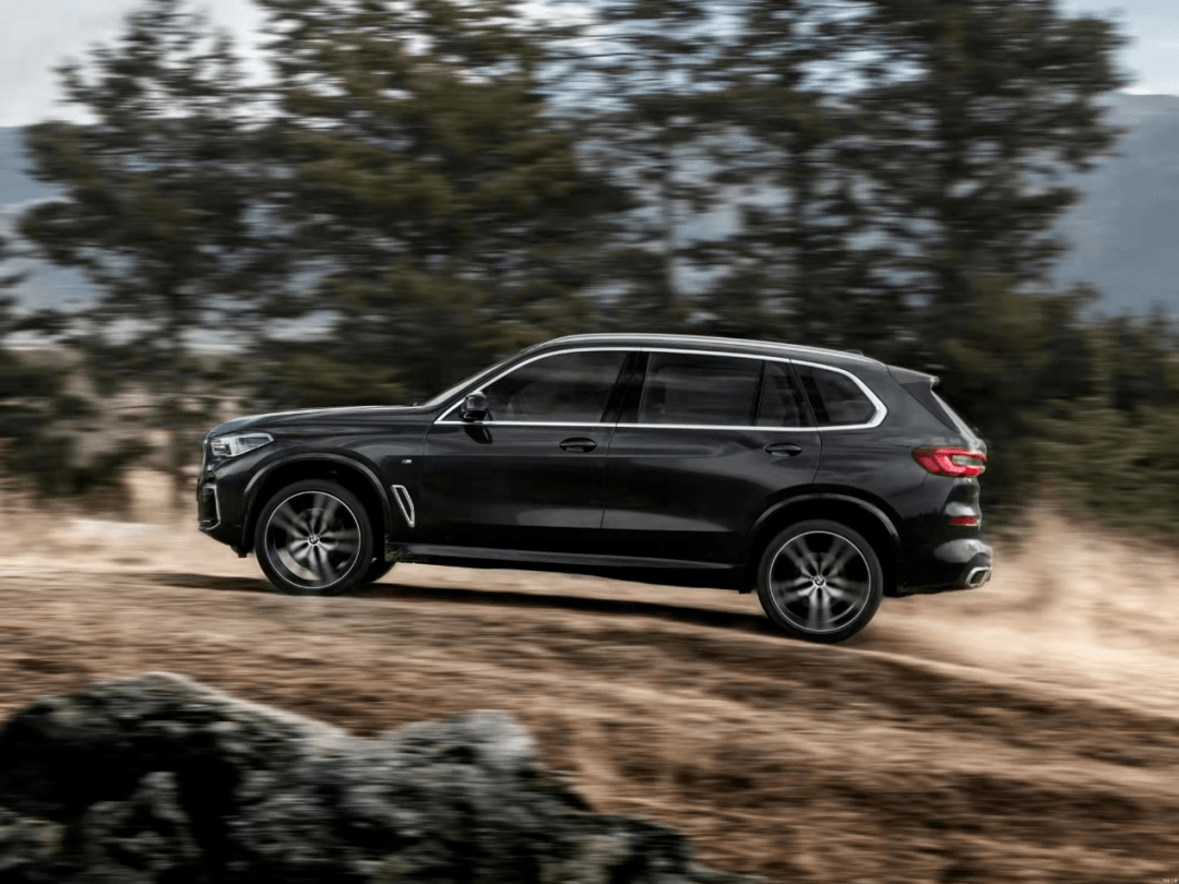 宝马X5L上市，比进口便宜9万还嫌贵？3.0T还不够牌面？_搜狐汽车_搜狐网