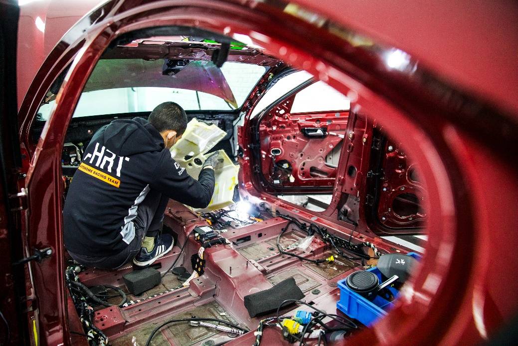 54.8秒圈速超越法拉利488！标致508L演绎巅峰驾控 _搜狐汽车_搜狐网