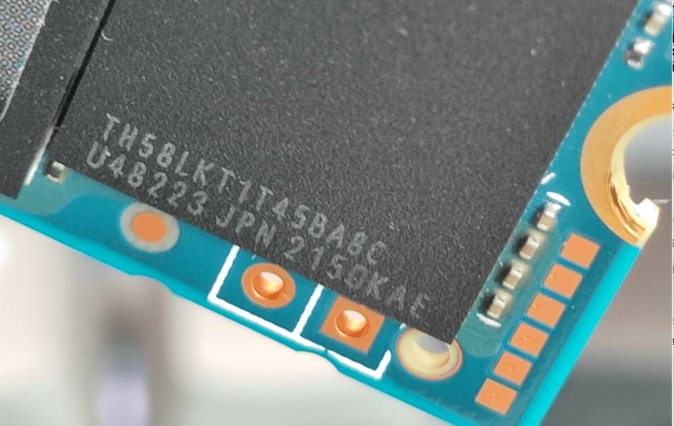 SSD价格跌入谷底，读取7000MB铠侠旗舰，折合1元1G，等等党赢了_颗粒_支持_硬盘