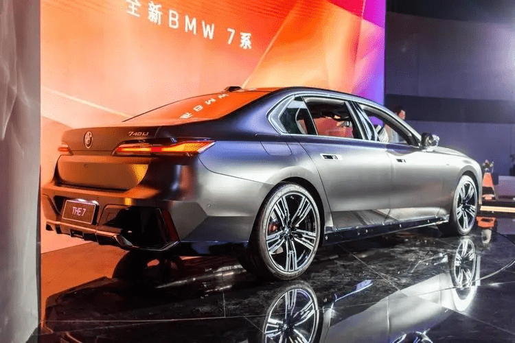 THE BIG 7！全新家族旗舰满足你对豪华的一切“7”待_搜狐汽车_搜狐网